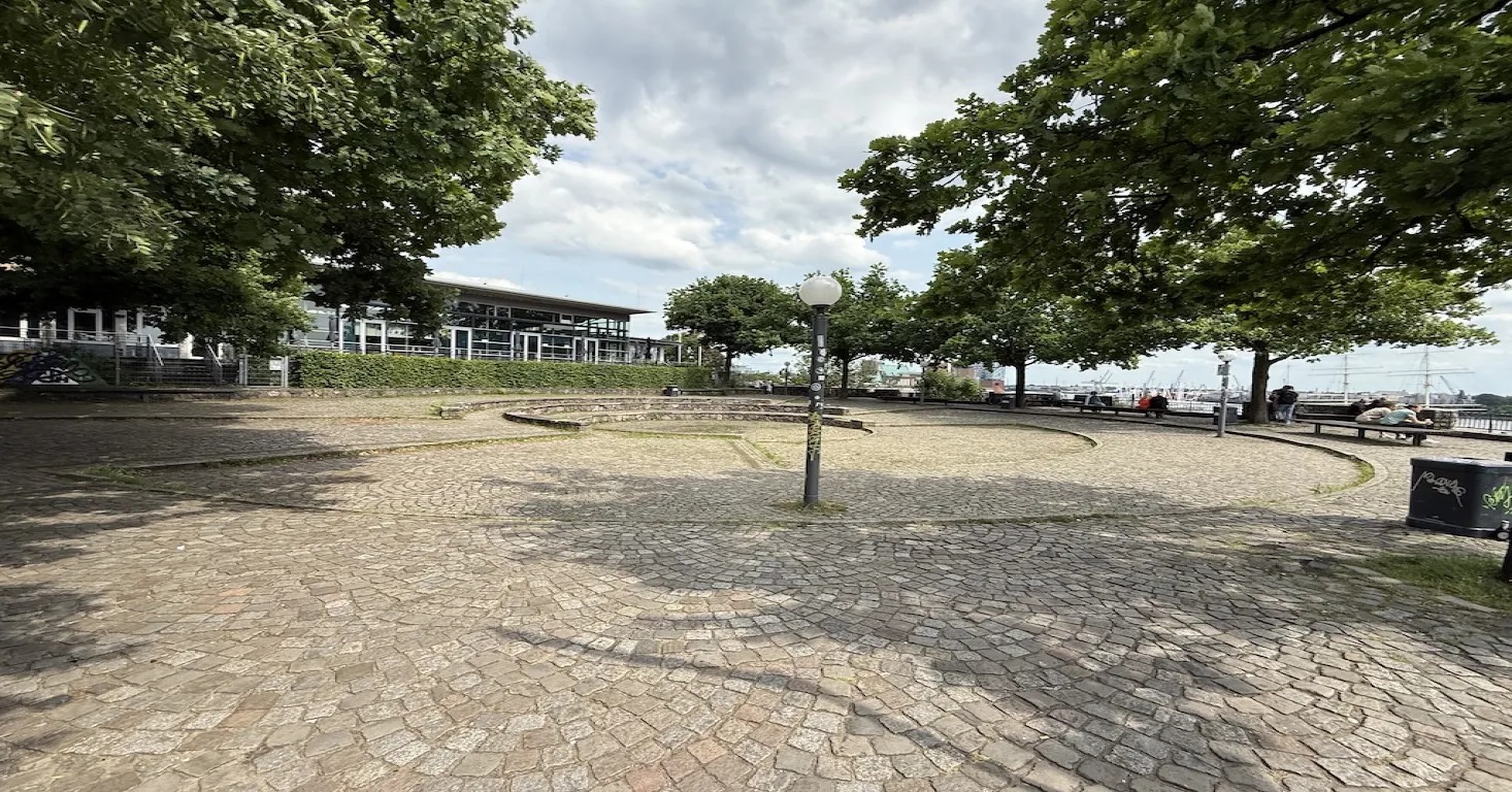 Paula Karpinski Square ⤵ Discover the charm & history